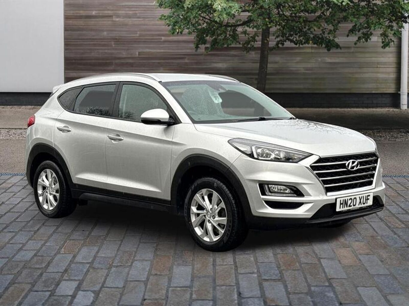 Hyundai TUCSON 5 Doors Manual Petrol Silver | Hyundai Motor UK Limited