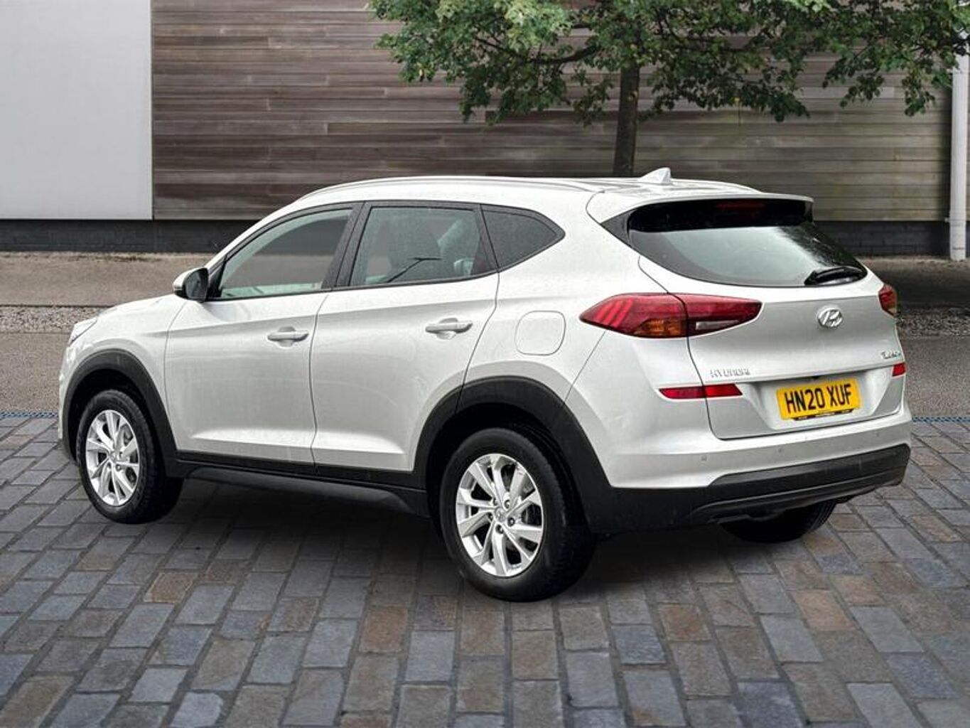 Hyundai TUCSON 5 Doors Manual Petrol Silver | Hyundai Motor UK Limited